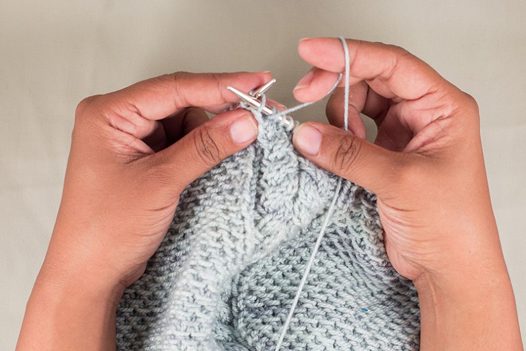 The Eastern Style Purl Stitch, a Tutorial – The Blue Brick